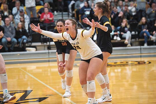 Huskies volleyball unveils 2023 schedule | News, Sports, Jobs - The ...